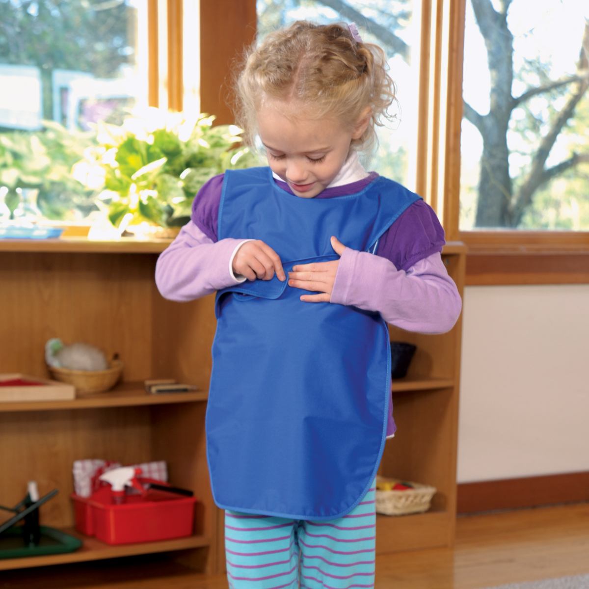 Primary Easy-Fasten Water-Resistant Apron - Montessori Services